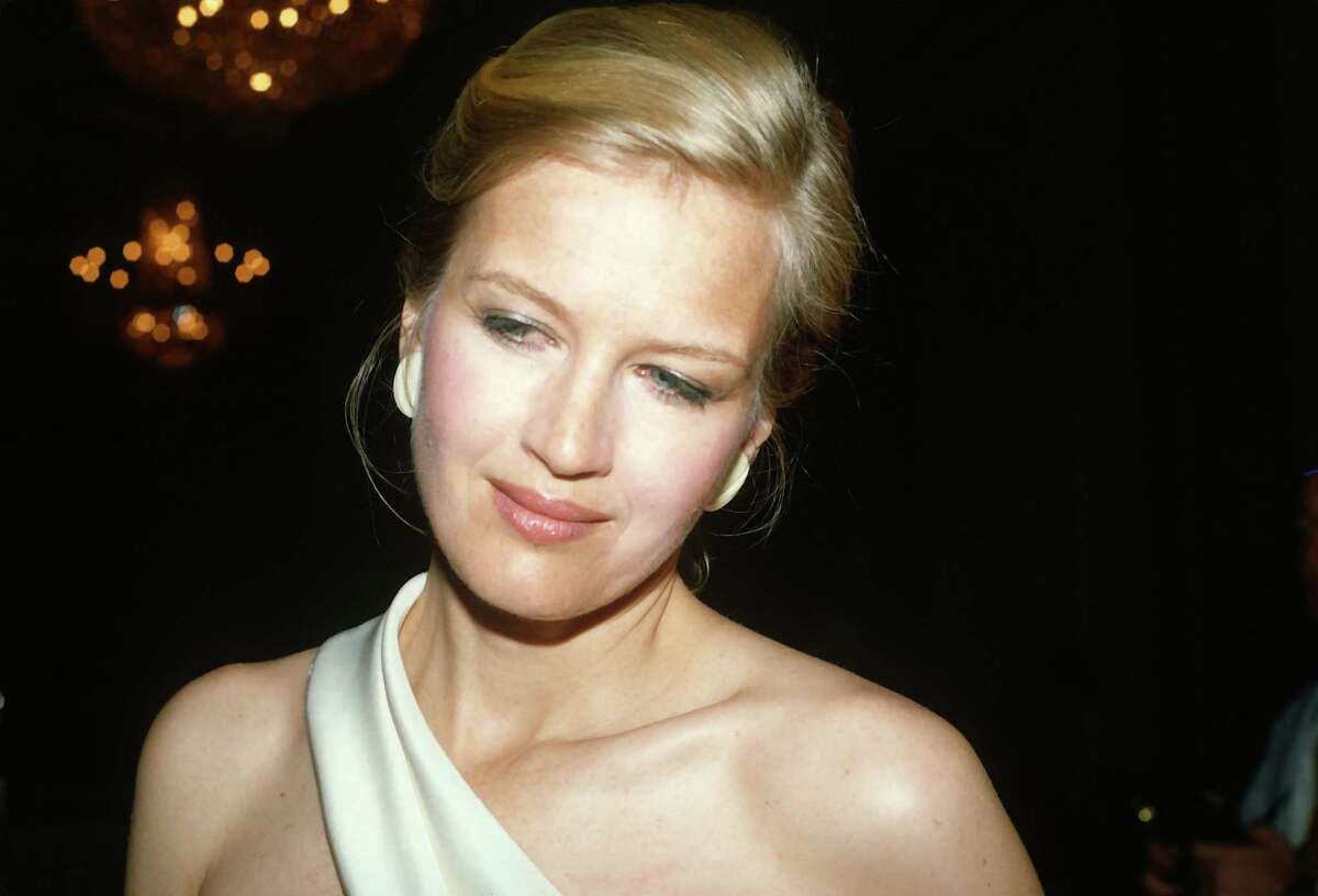Diane Sawyer To Step Down As Abc News Anchor