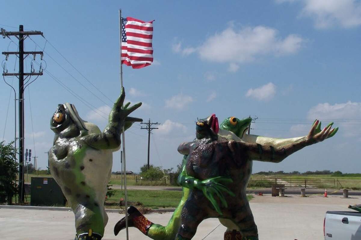 S.A. restaurant chain moving famous Texas frogs from I-35