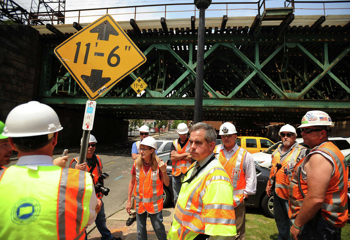Norwalk rail bridge takes an army to keep running