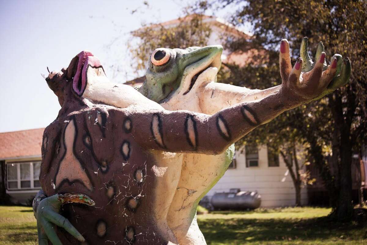S.A. restaurant chain moving famous Texas frogs from I-35