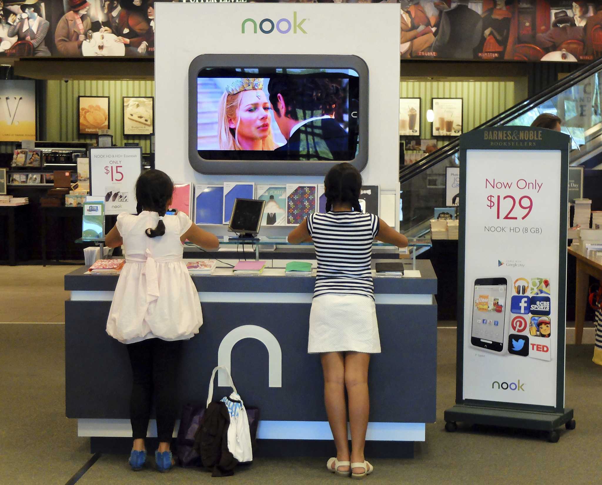 Barnes & Noble separates its books from its Nooks