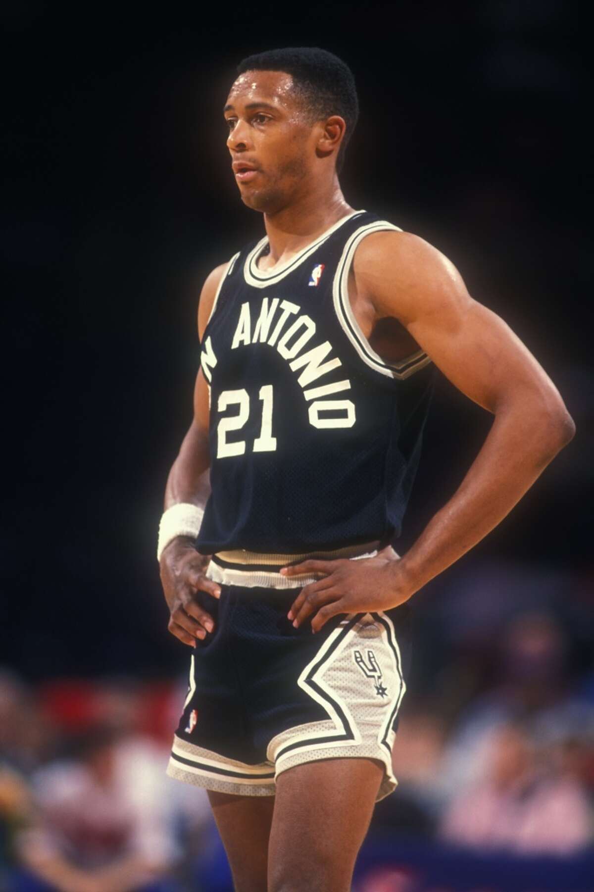 Former Spur Alvin Robertson arrested after week on the run