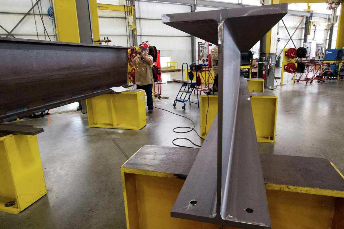 Weatherford factory pumps out iconic machines