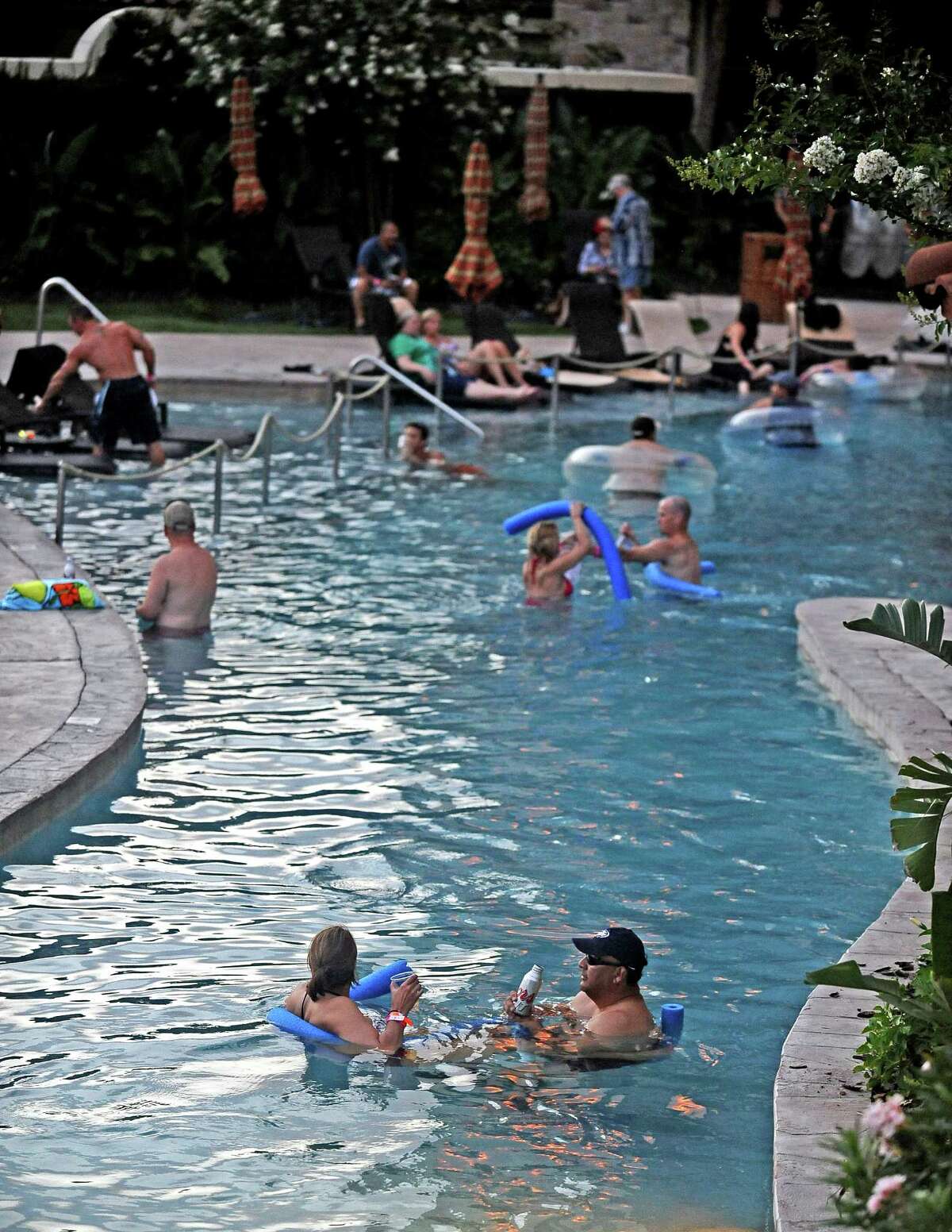 L'Auberge loses the faux cowhide, opts for more 'casual elegant' style