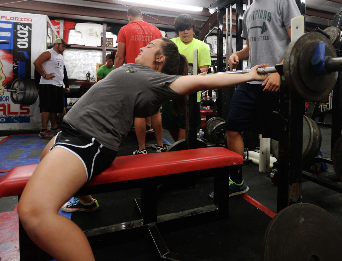 Girls powerlifting grows in popularity
