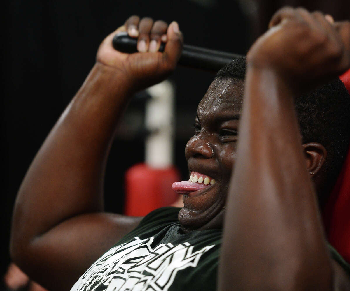 Girls powerlifting grows in popularity