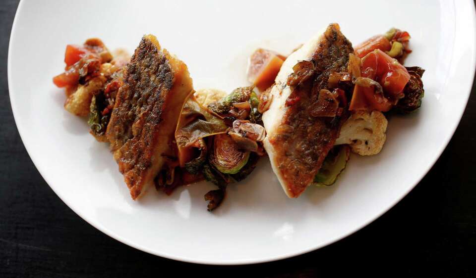 Chef Holley returns with Midtown seafood restaurant