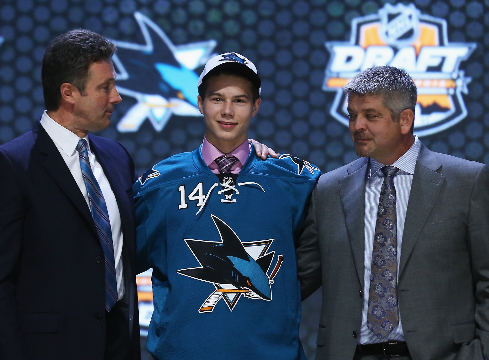 Sharks pick Russian in 1st round of draft