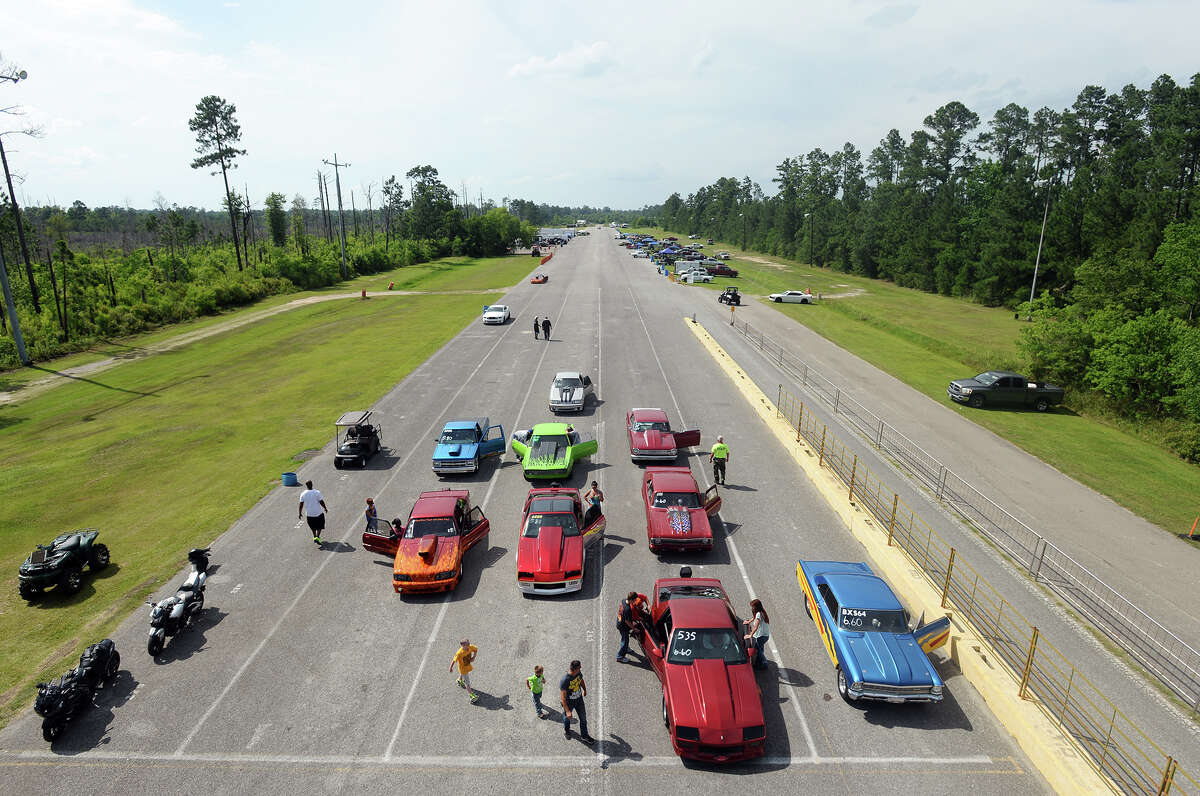 Drag racing fans streak to Evadale Raceway on weekends