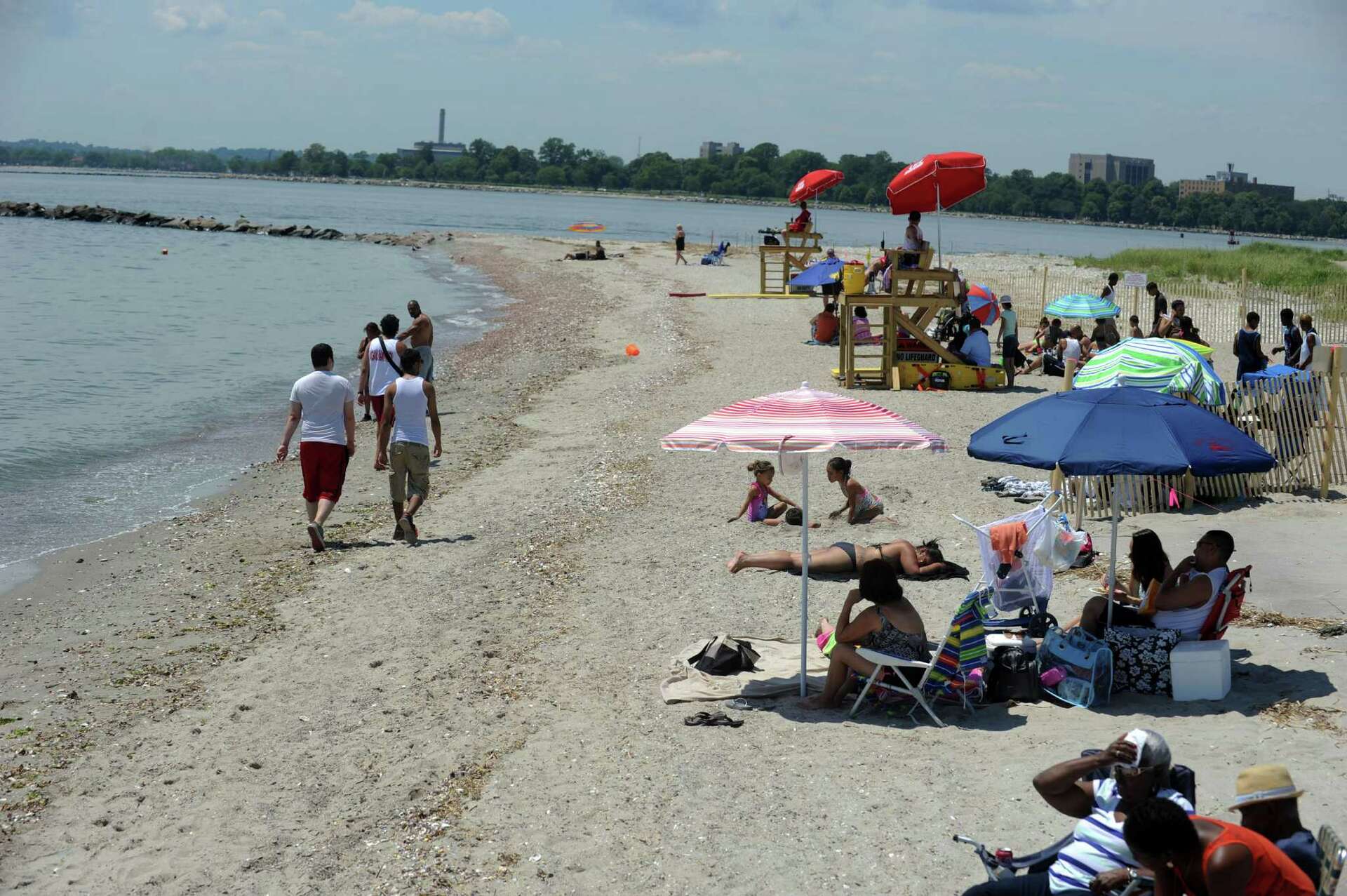 Bridgeport's Pleasure Beach reopens