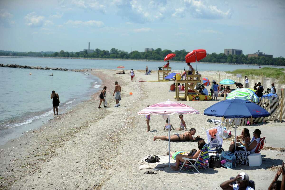 Bridgeport's Pleasure Beach reopens