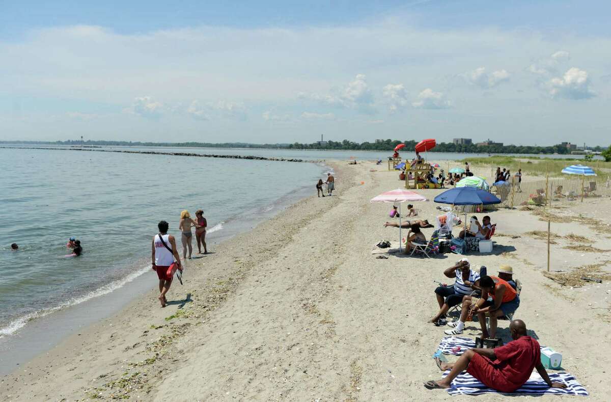 Bridgeport's Pleasure Beach reopens