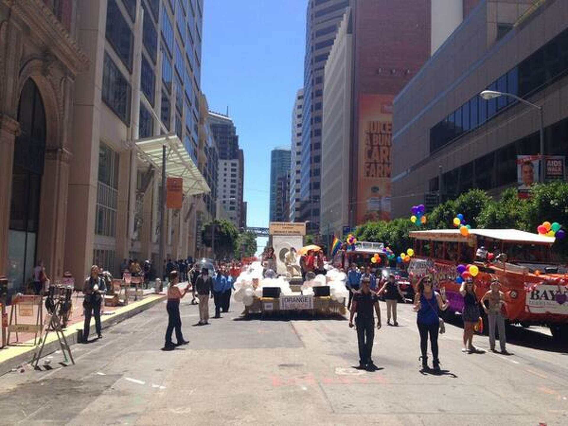 Thousands celebrate as S.F. gay parade proudly marks 44 years