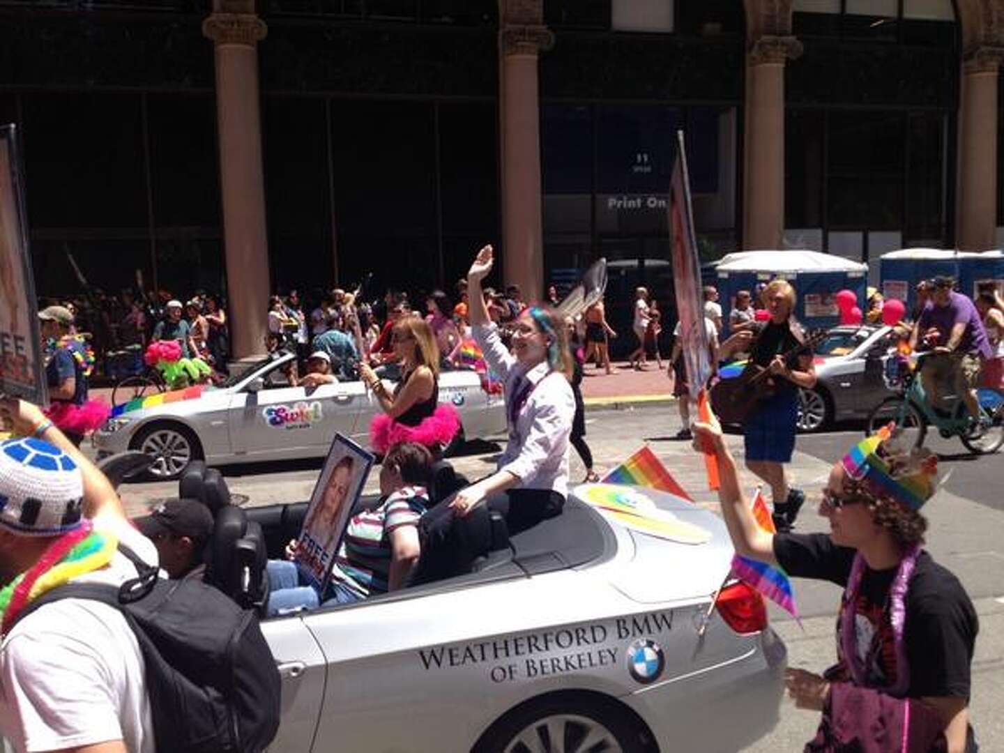 Thousands celebrate as S.F. gay parade proudly marks 44 years
