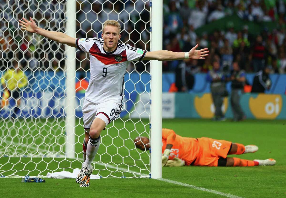 Goetze scores late to give Germany the World Cup