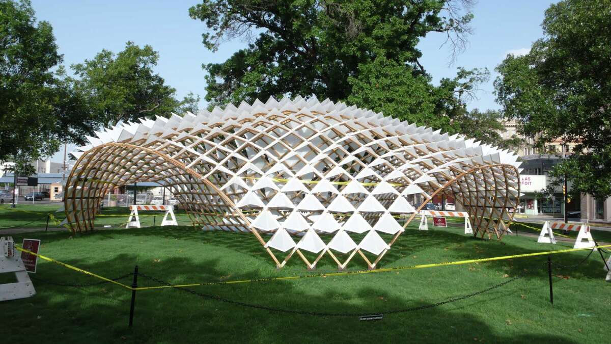 Travis Park student sculpture partially topples