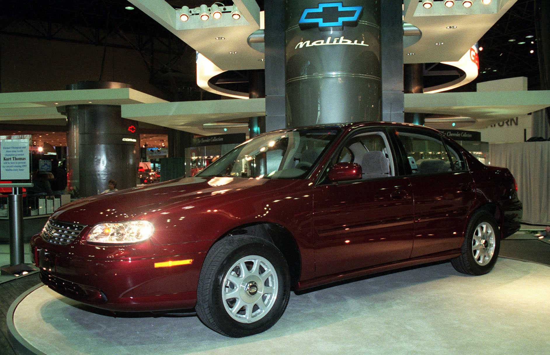 GM safety crisis grows as recalls mount