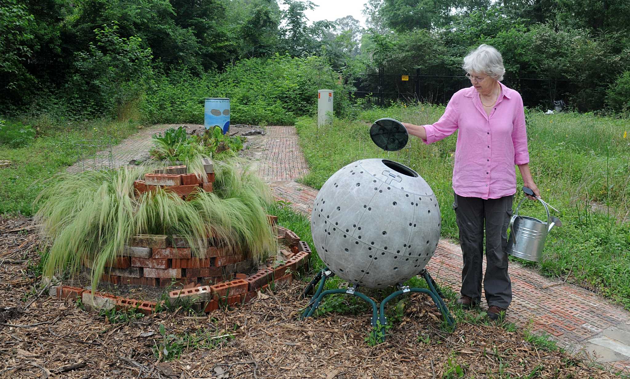 Community garden mixes beauty with conservation
