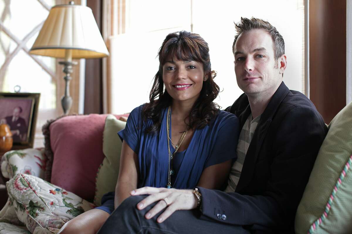 Stephen Costello and Ailyn Pérez a couple onstage and off