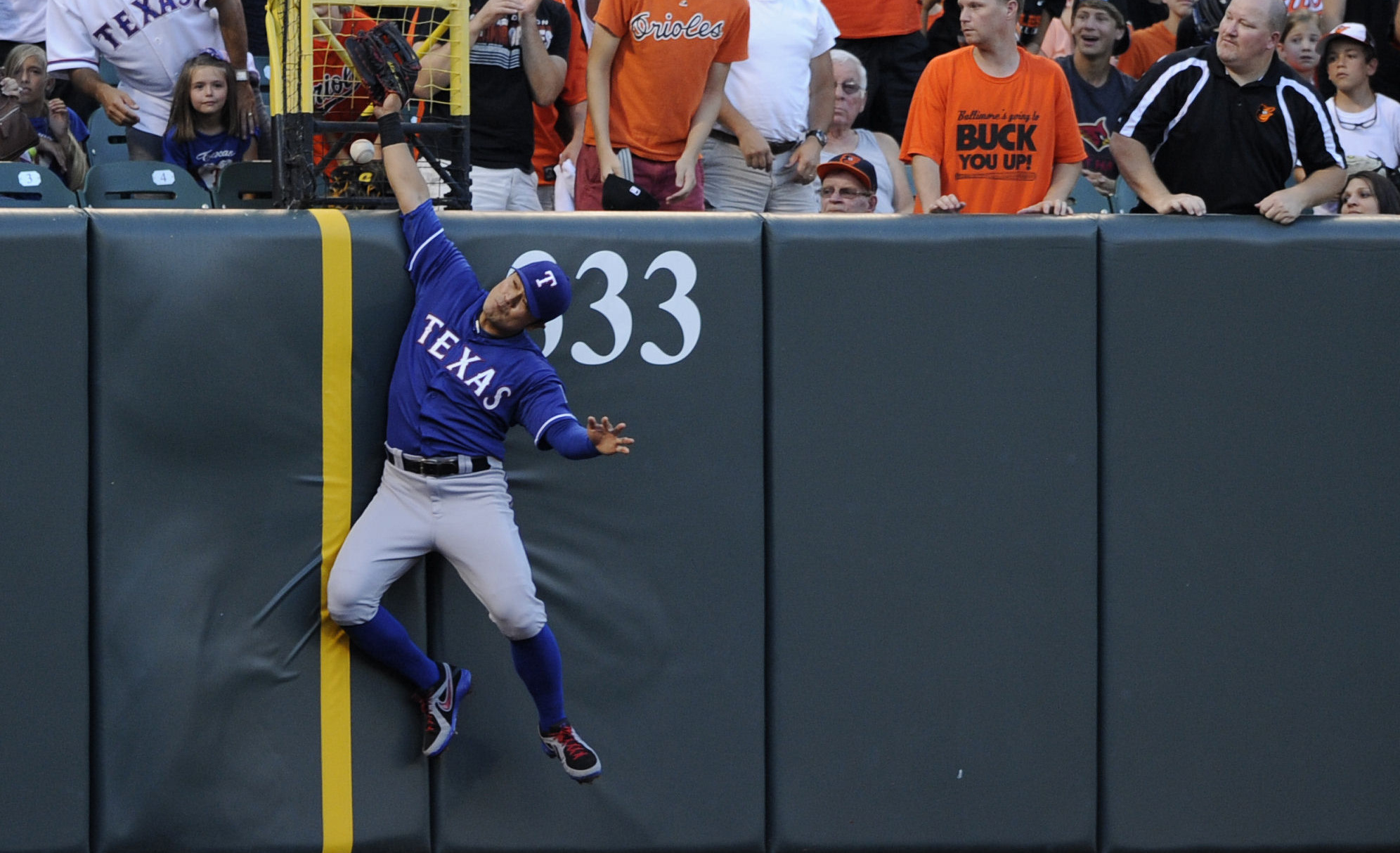 Baltimore's long balls too much for Texas yet again