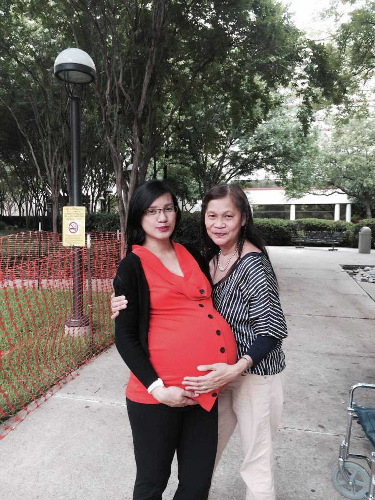 North Texas couple celebrates birth of quintuplets