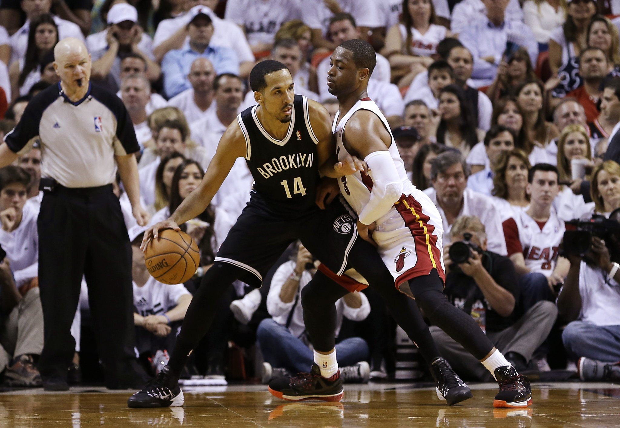 Warriors to sign Livingston after revival with Nets