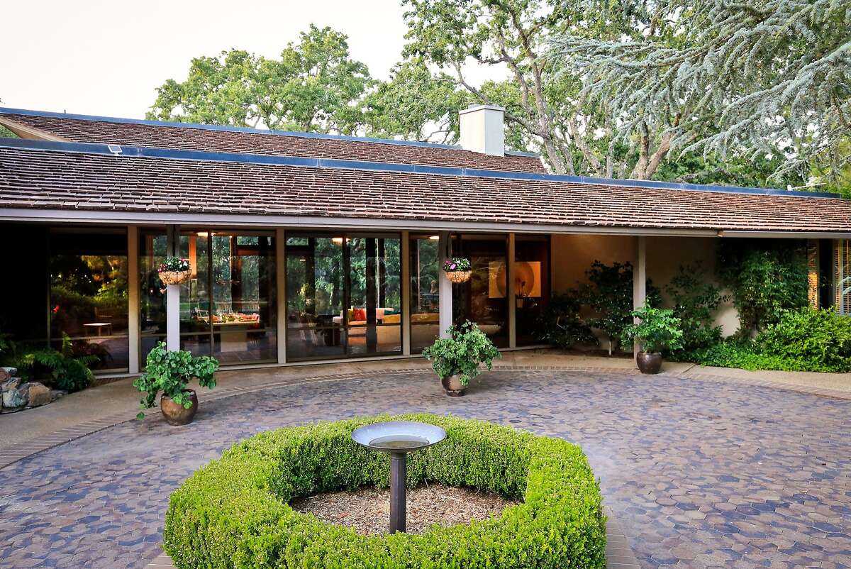 A luxury vacation at home in Woodside