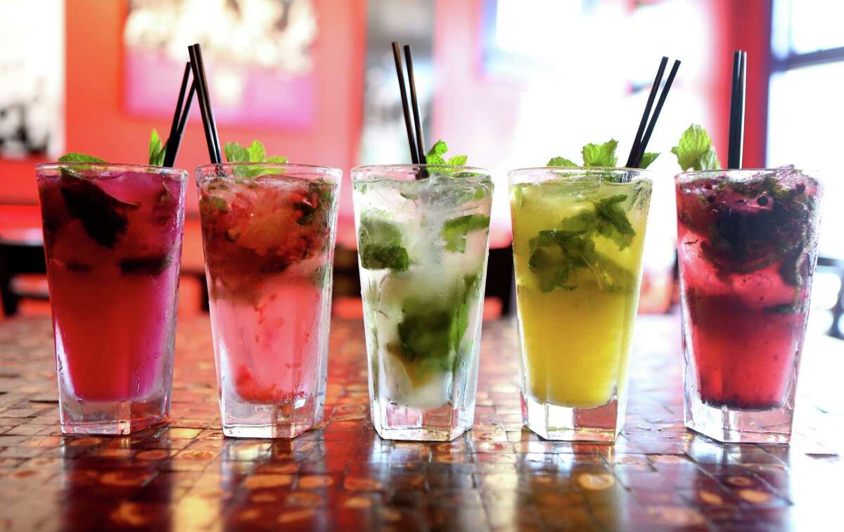 Raise your glass to the Spurs with a Miami cocktail