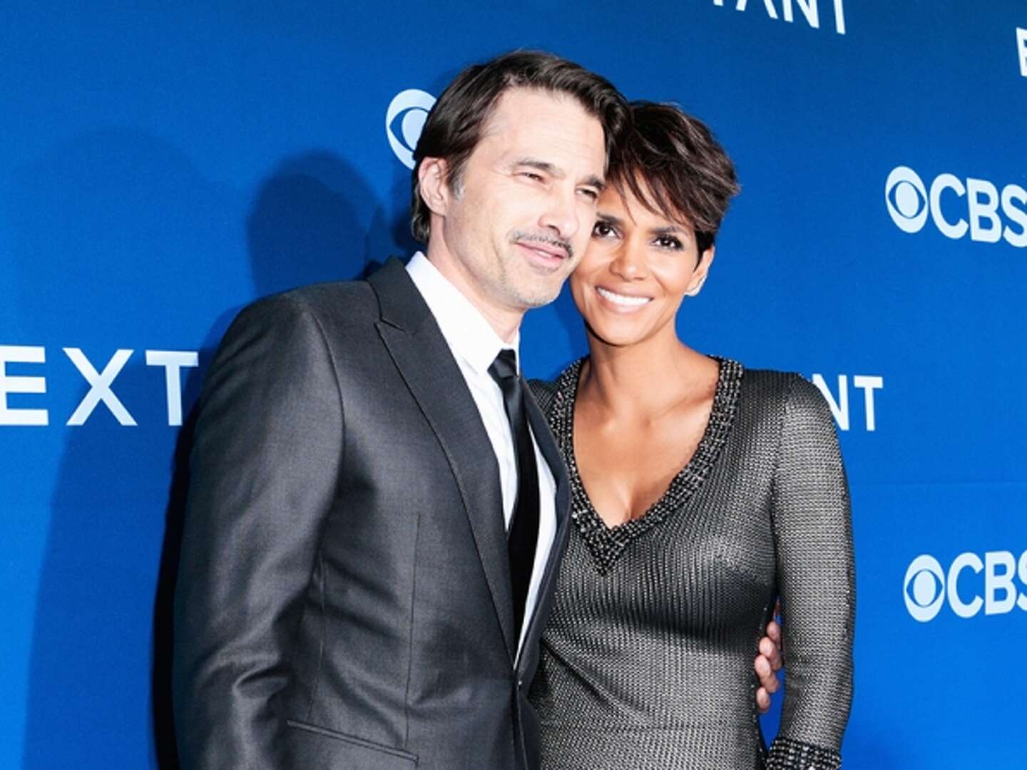 Halle Berry's 'Extant': Pregnant with mystery