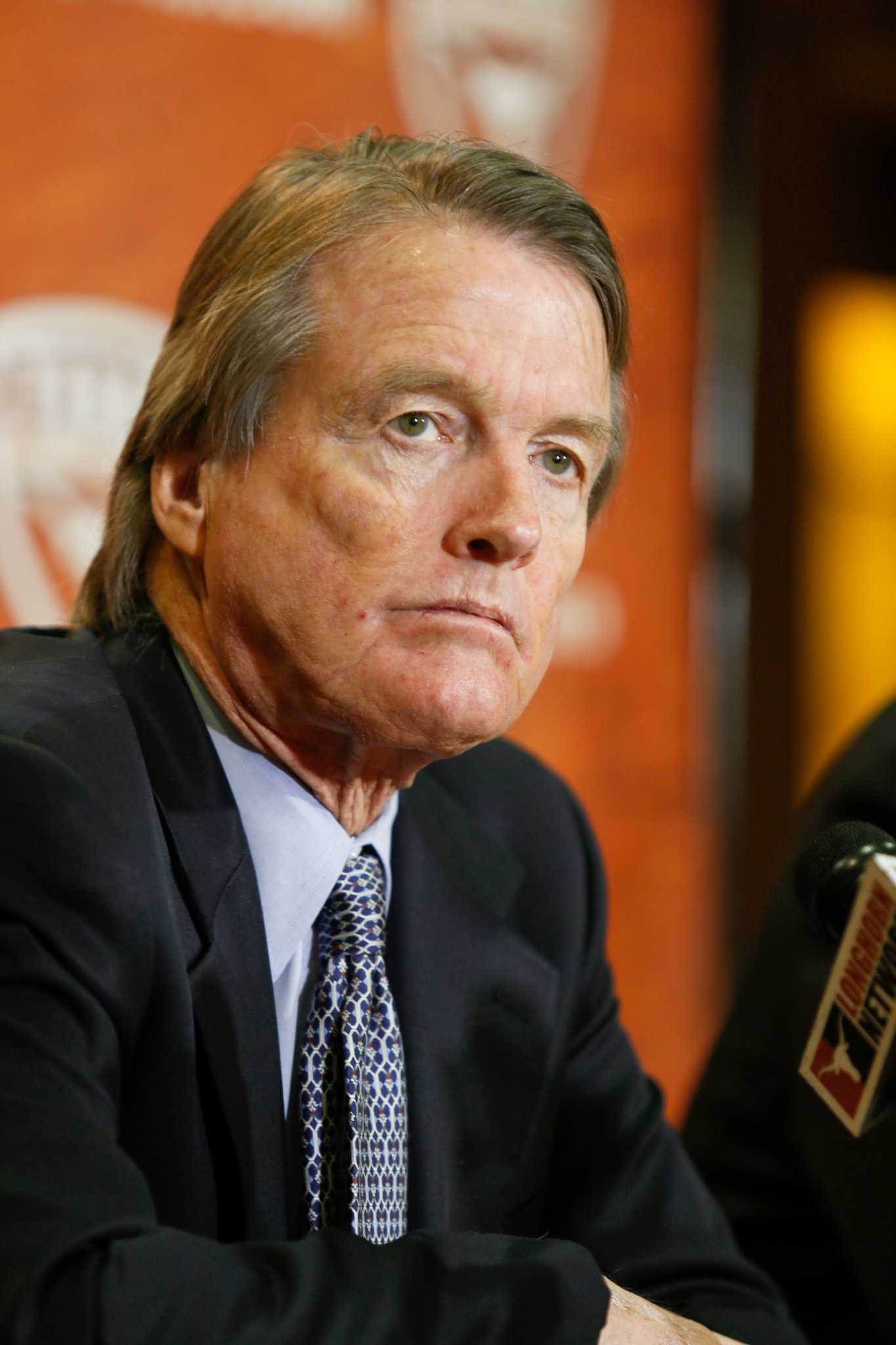 Supporters rally behind UT Austin president