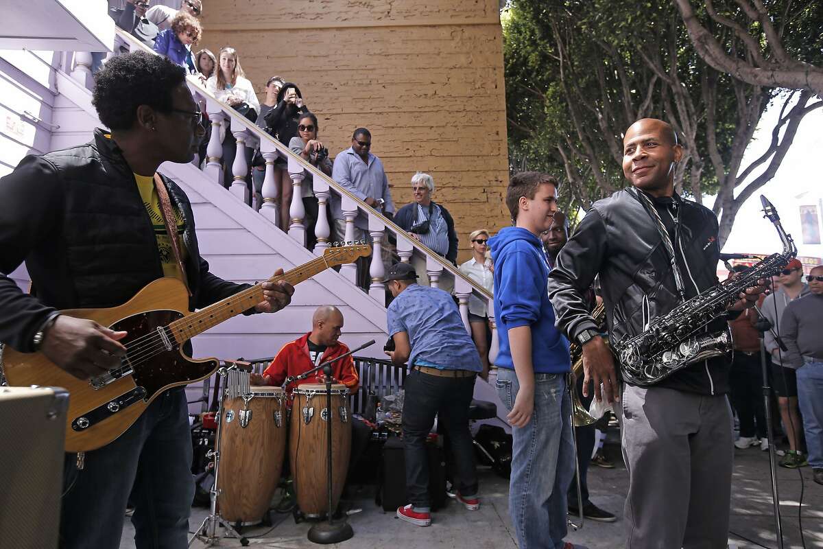 Fillmore Street Jazz Festival draws fans of music and fun