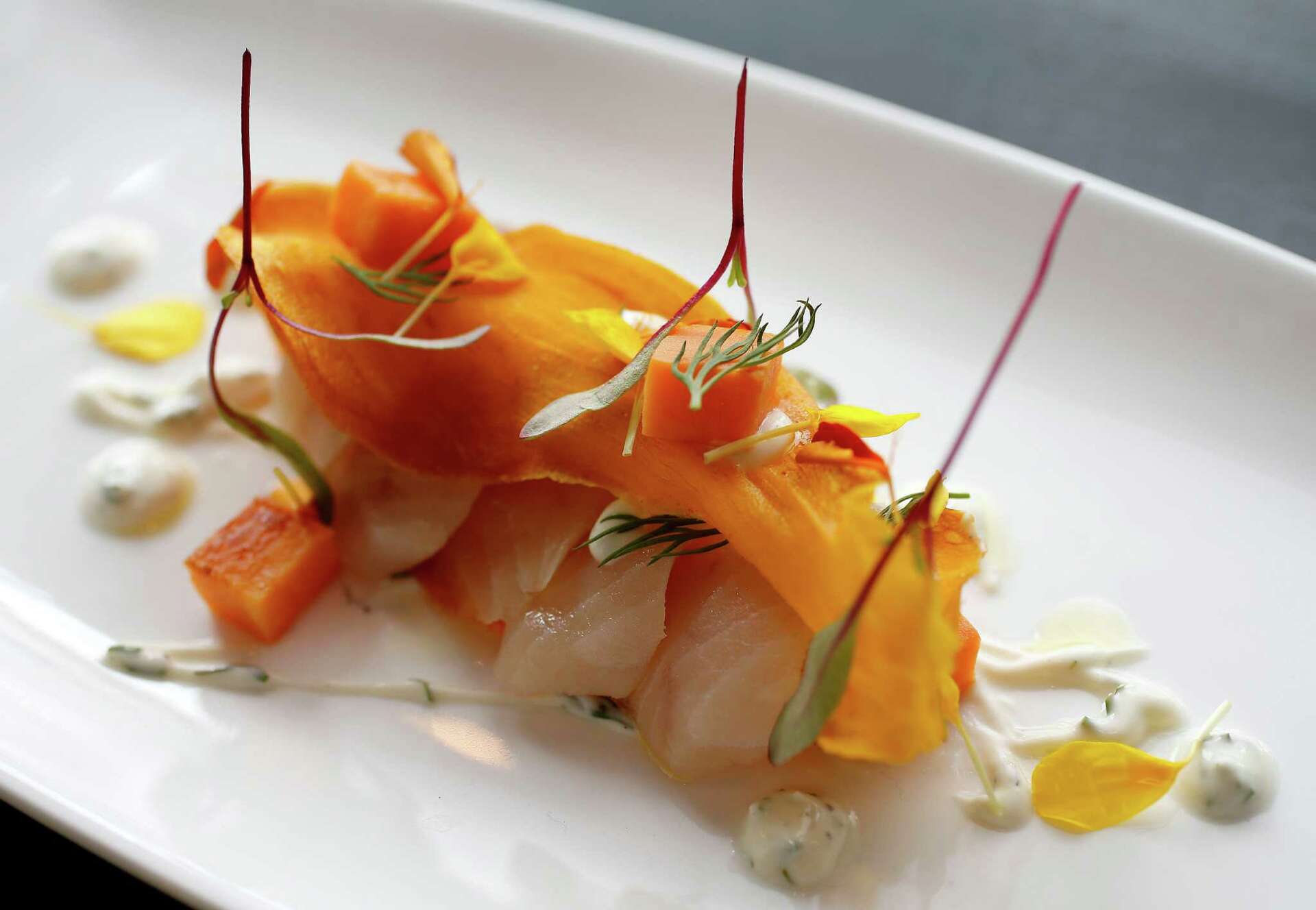 Chef Holley returns with Midtown seafood restaurant