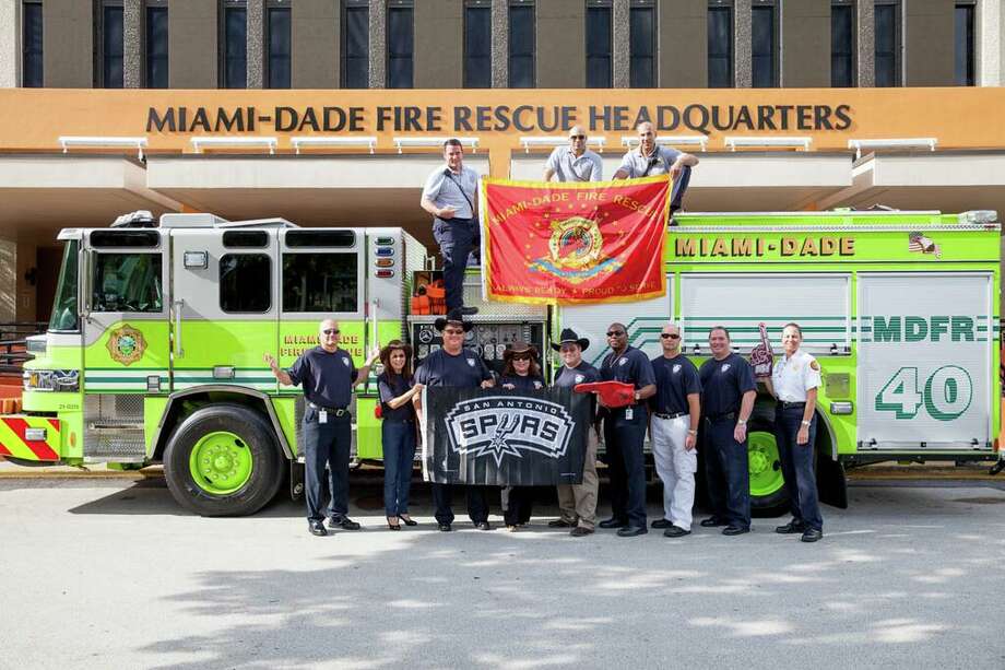 Miami firefighters show Spurs spirit - San Antonio Express-News