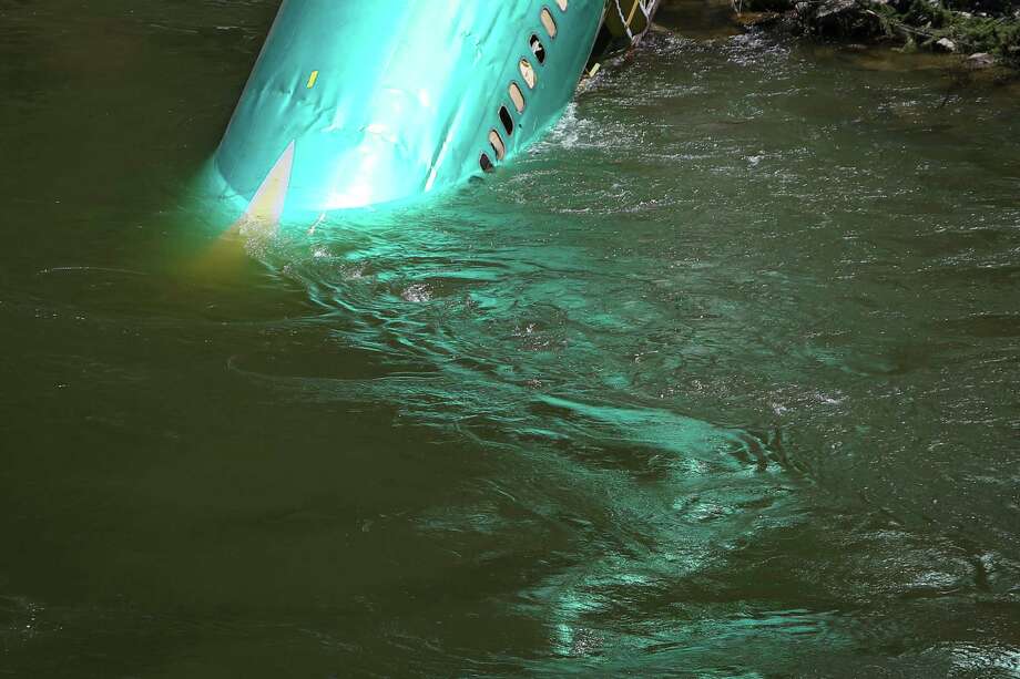 Boeing 737 fuselages removed from Montana river after train derails ...