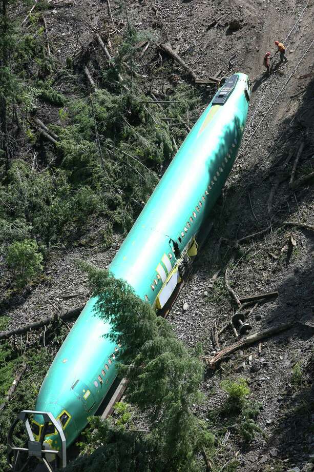 Boeing 737 fuselages removed from Montana river after train derails ...