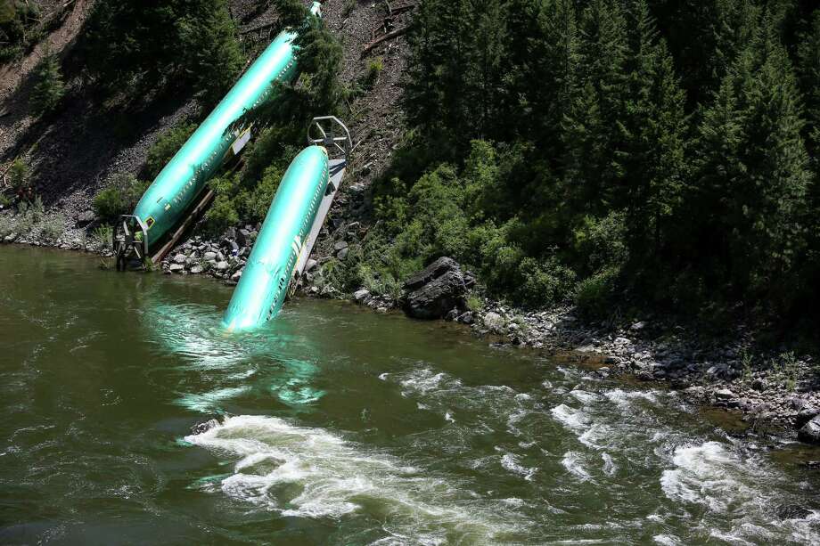 Boeing 737 fuselages removed from Montana river after train derails ...
