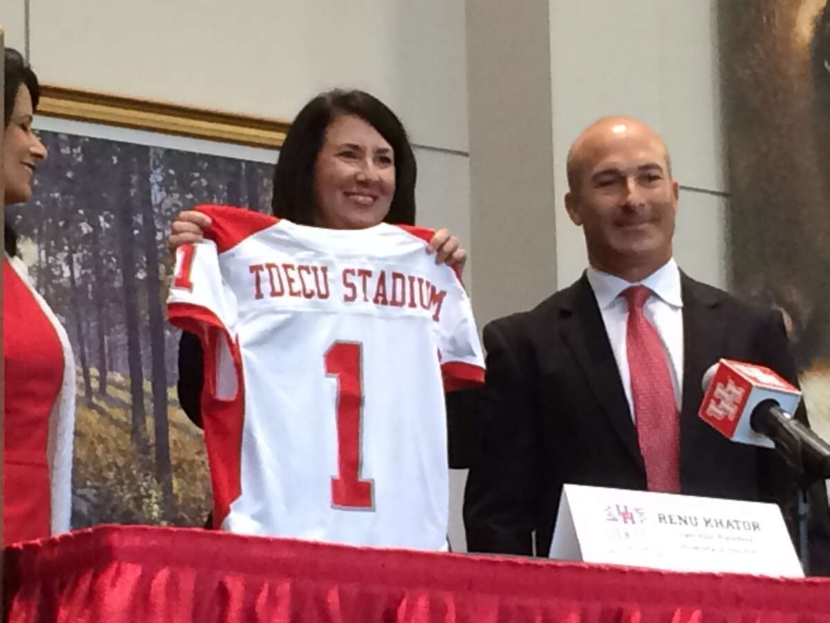 UH’s stadium naming-rights deal among colleges’ most lucrative