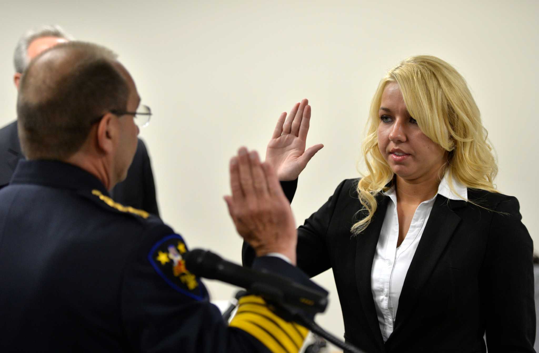 2 officers join Troy police department