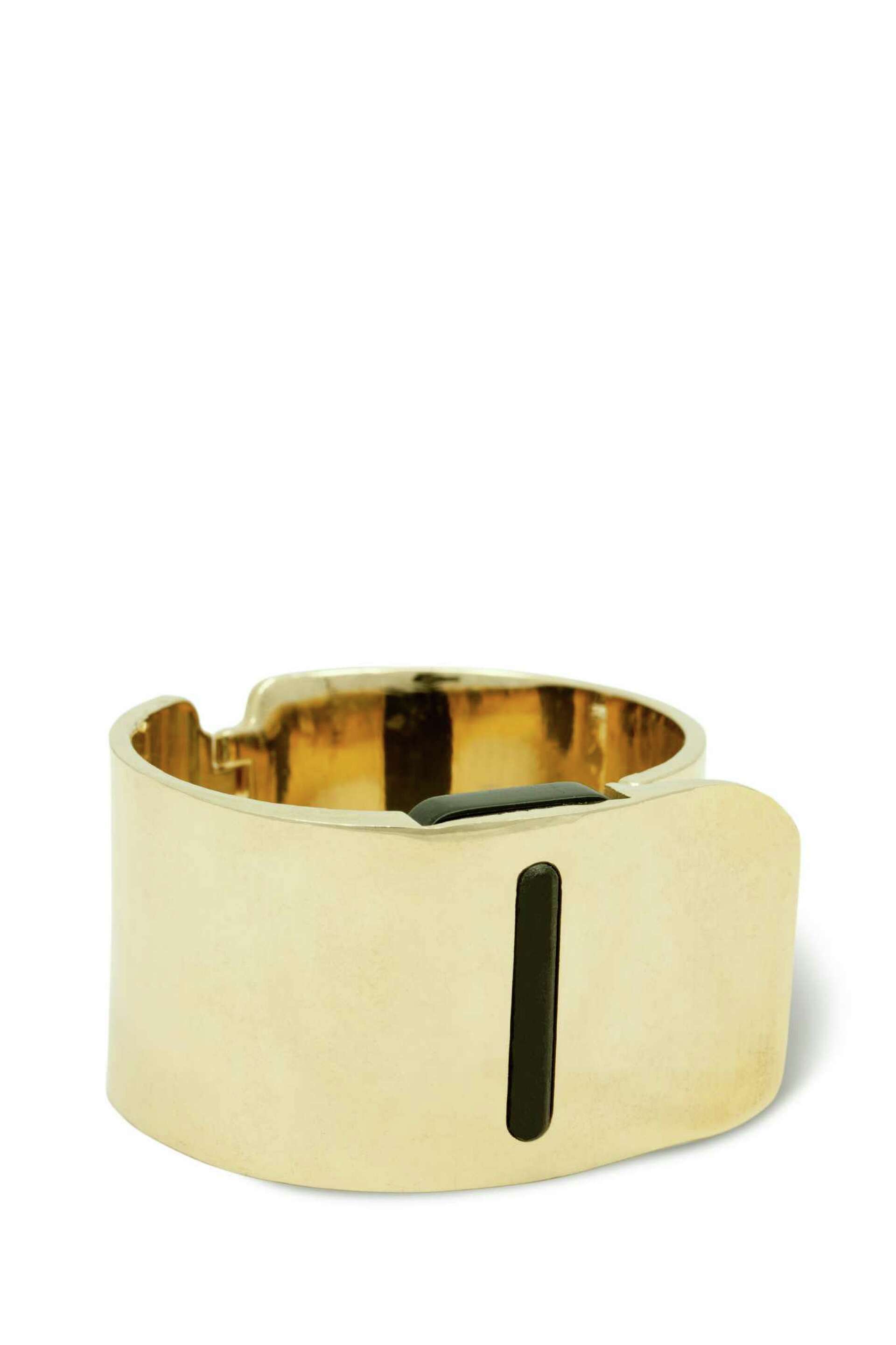 This wearable Cuff bracelet can send emergency alerts