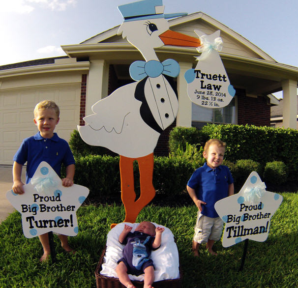 After harrowing ride to hospital, woman gives birth at valet parking ...