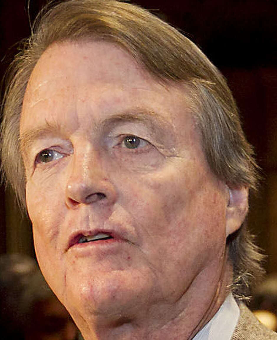 UT-Austin president gets his way, gets to stay — until June ...