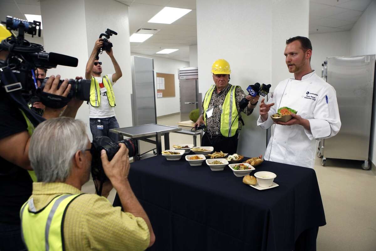 'Wine-and-cheese crowd' to open Levi's Stadium