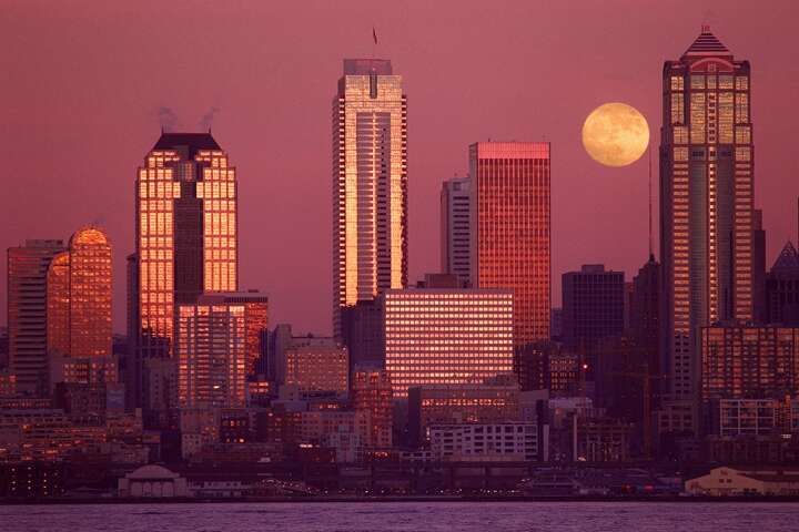 'Pink' supermoon to illuminate Seattle sky on Monday night. Here's how ...