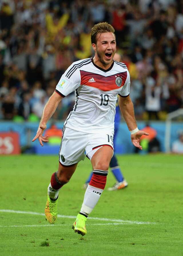 Goetze scores late to give Germany the World Cup