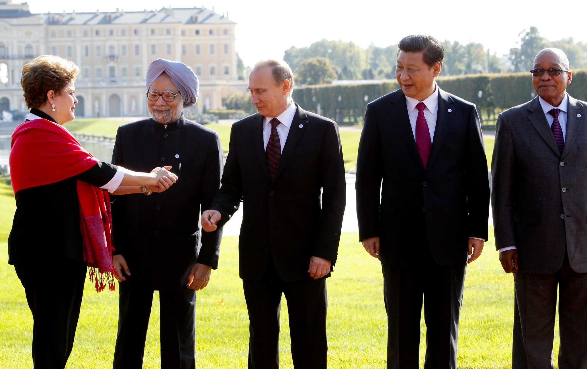 In a challenge to U.S., 5 nations plan a version of World Bank