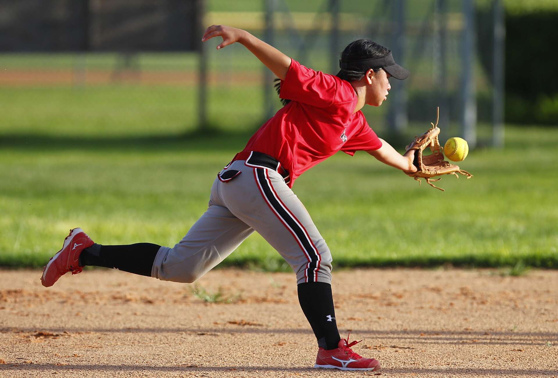Aces setting softball standard
