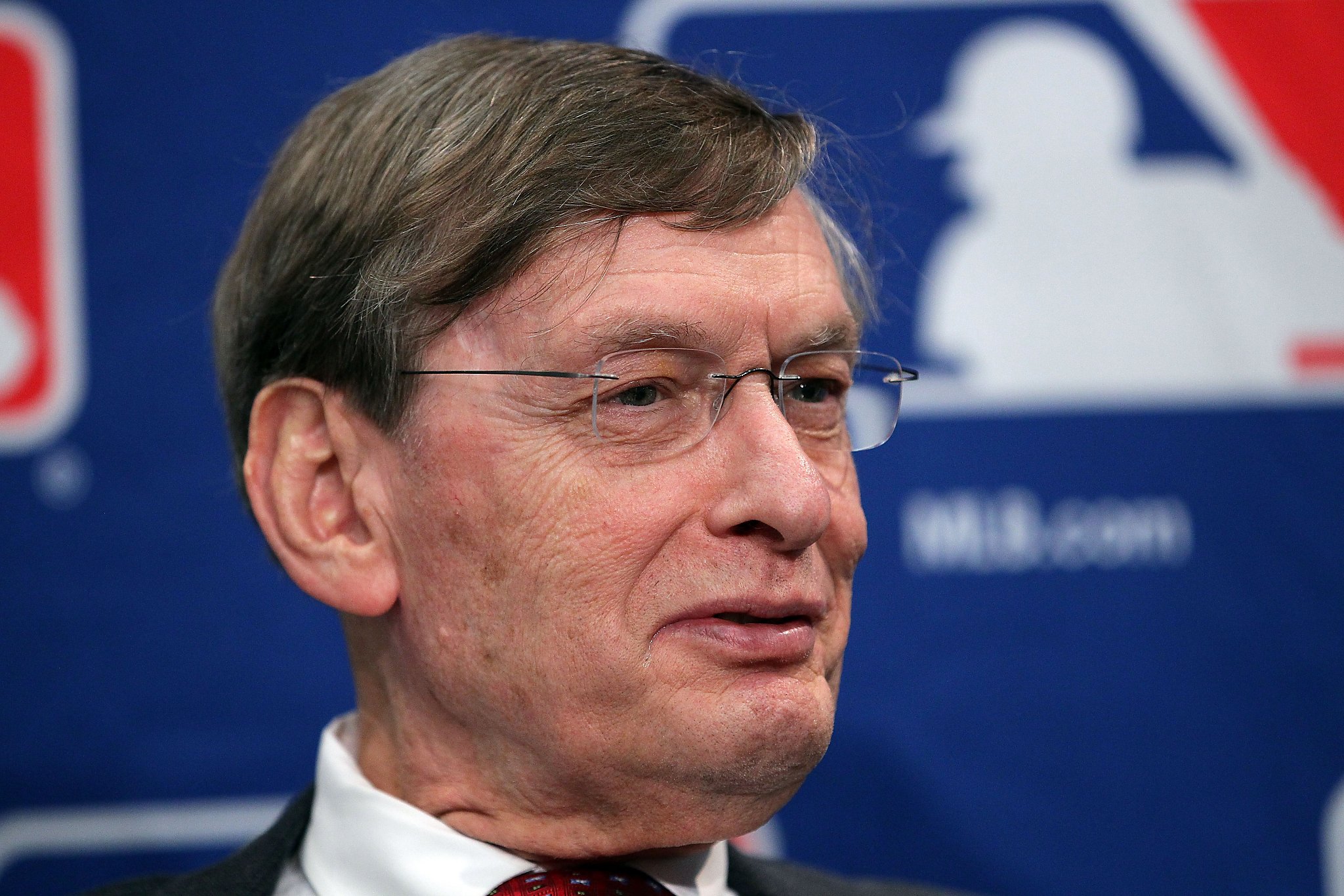 Selig laments drawn-out A's ballpark situation