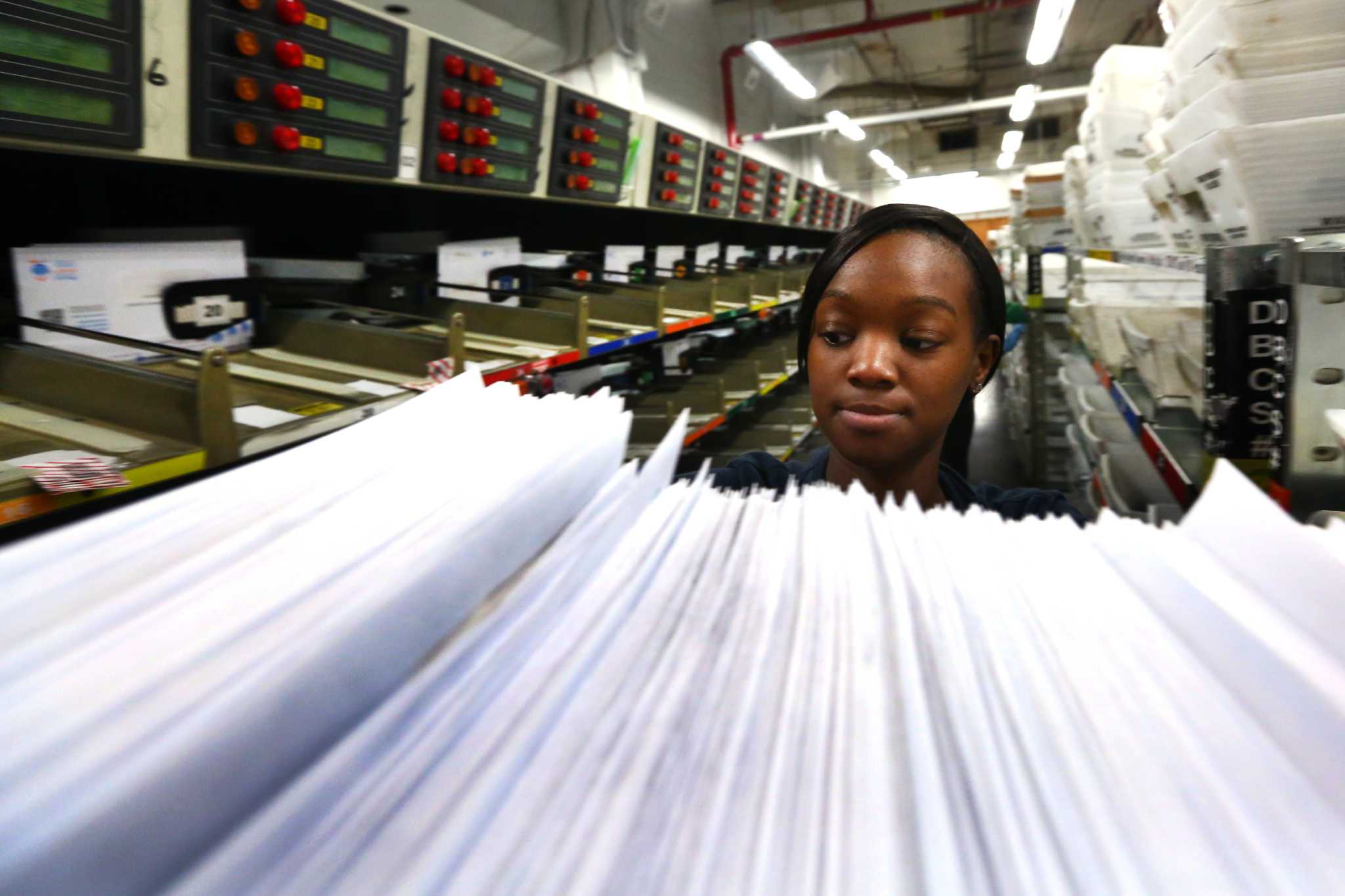 U.S. Postal Service may get into financial services