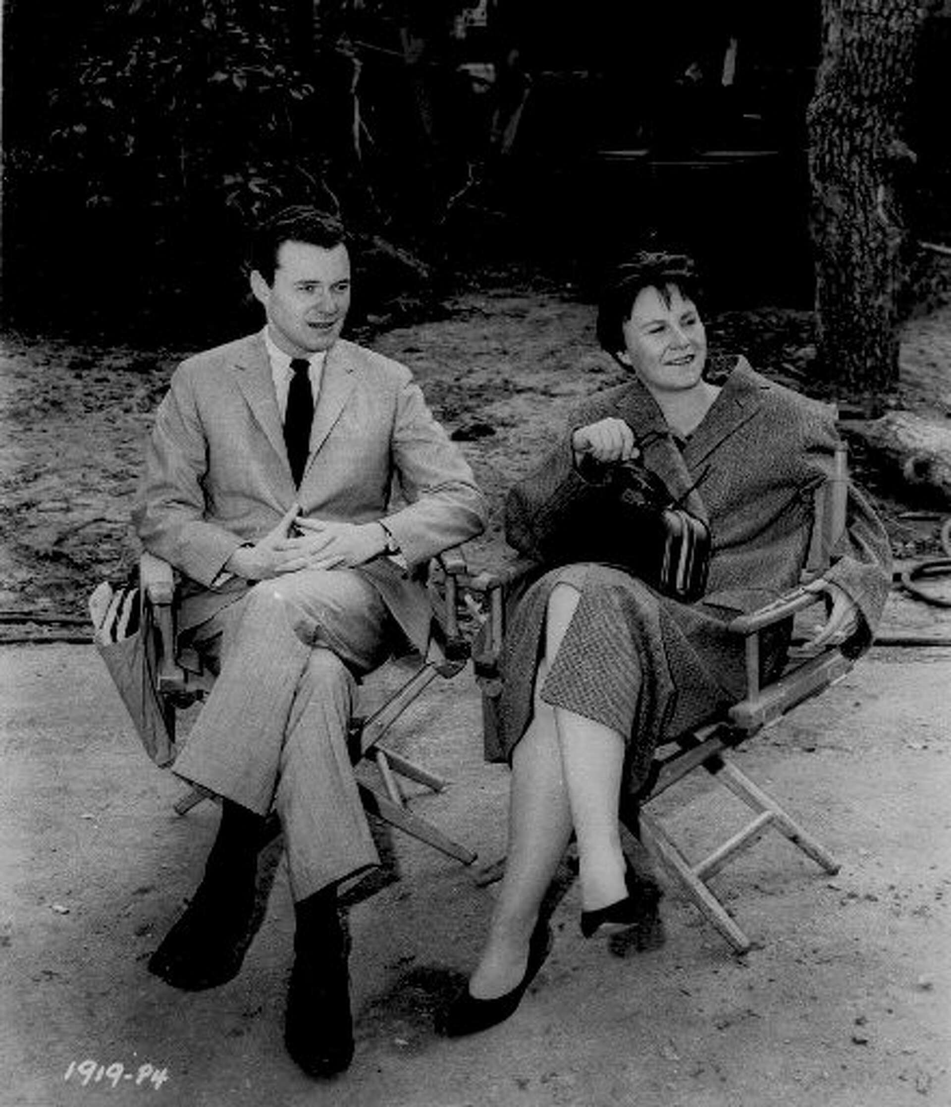 Harper Lee, author of ‘To Kill a Mockingbird,' dies