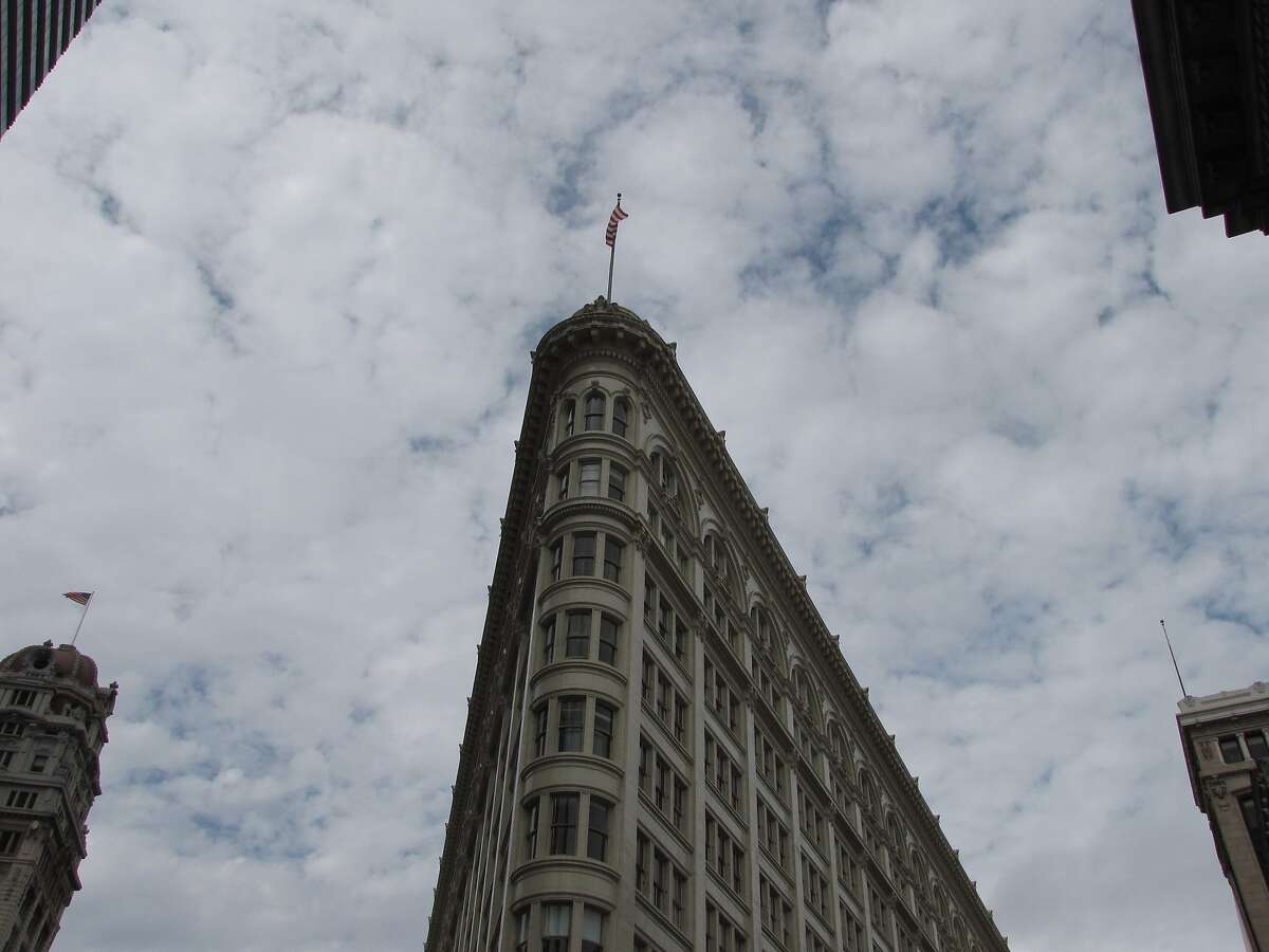 S.F.'s Phelan Building, a commanding flatiron presence